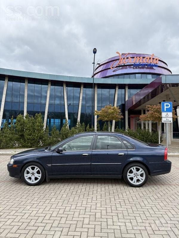Zils Volvo S80 2004 Tukums, ar dzinēja tilpumu 2.40 L un nobraukumu 349 tūkst. km par 1990 €, foto 8 vietnē AUTOMOTO.COM.LV