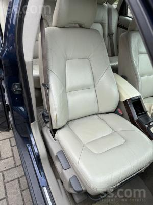 Zils Volvo S80 2004 Tukums, ar dzinēja tilpumu 2.40 L un nobraukumu 349 tūkst. km par 1990 €, foto 14 vietnē AUTOMOTO.COM.LV