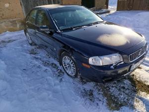 Blue Volvo S80 2004 in Siauliai, with an engine capacity of 2.40 L and mileage of 340 thousand km for 1300 €, photo 3 on AUTOMOTO.COM.LV