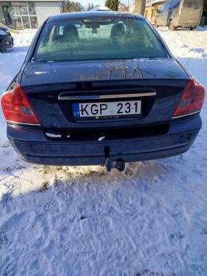 Blue Volvo S80 2004 in Siauliai, with an engine capacity of 2.40 L and mileage of 340 thousand km for 1300 €, photo 6 on AUTOMOTO.COM.LV