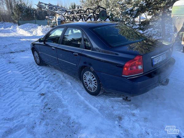 Zils Volvo S80 2004 Šauļi, ar dzinēja tilpumu 2.40 L un nobraukumu 340 tūkst. km par 1650 €, foto 2 vietnē AUTOMOTO.COM.LV