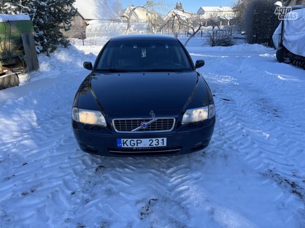 Zils Volvo S80 2004 Šauļi, ar dzinēja tilpumu 2.40 L un nobraukumu 340 tūkst. km par 1650 €, foto 3 vietnē AUTOMOTO.COM.LV
