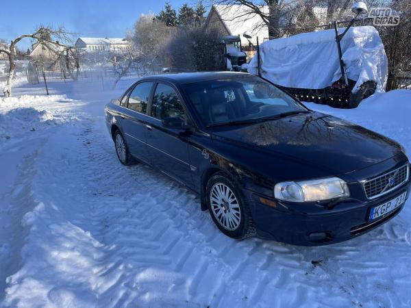 Zils Volvo S80 2004 Šauļi, ar dzinēja tilpumu 2.40 L un nobraukumu 340 tūkst. km par 1650 €, foto 4 vietnē AUTOMOTO.COM.LV