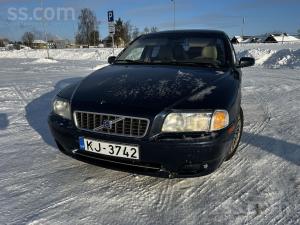 Zils Volvo S80 2004 Rēzekne, ar dzinēja tilpumu 2.40 L un nobraukumu 399 tūkst. km par 1450 €, foto 4 vietnē AUTOMOTO.COM.LV