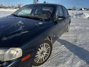 Zils Volvo S80 2004 Rēzekne, ar dzinēja tilpumu 2.40 L un nobraukumu 399 tūkst. km par 1450 €, foto 8 vietnē AUTOMOTO.COM.LV