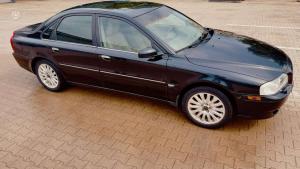 Zils Volvo S80 2004 Kauņa, ar dzinēja tilpumu 2.40 L un nobraukumu 234 tūkst. km par 2350 €, foto 4 vietnē AUTOMOTO.COM.LV
