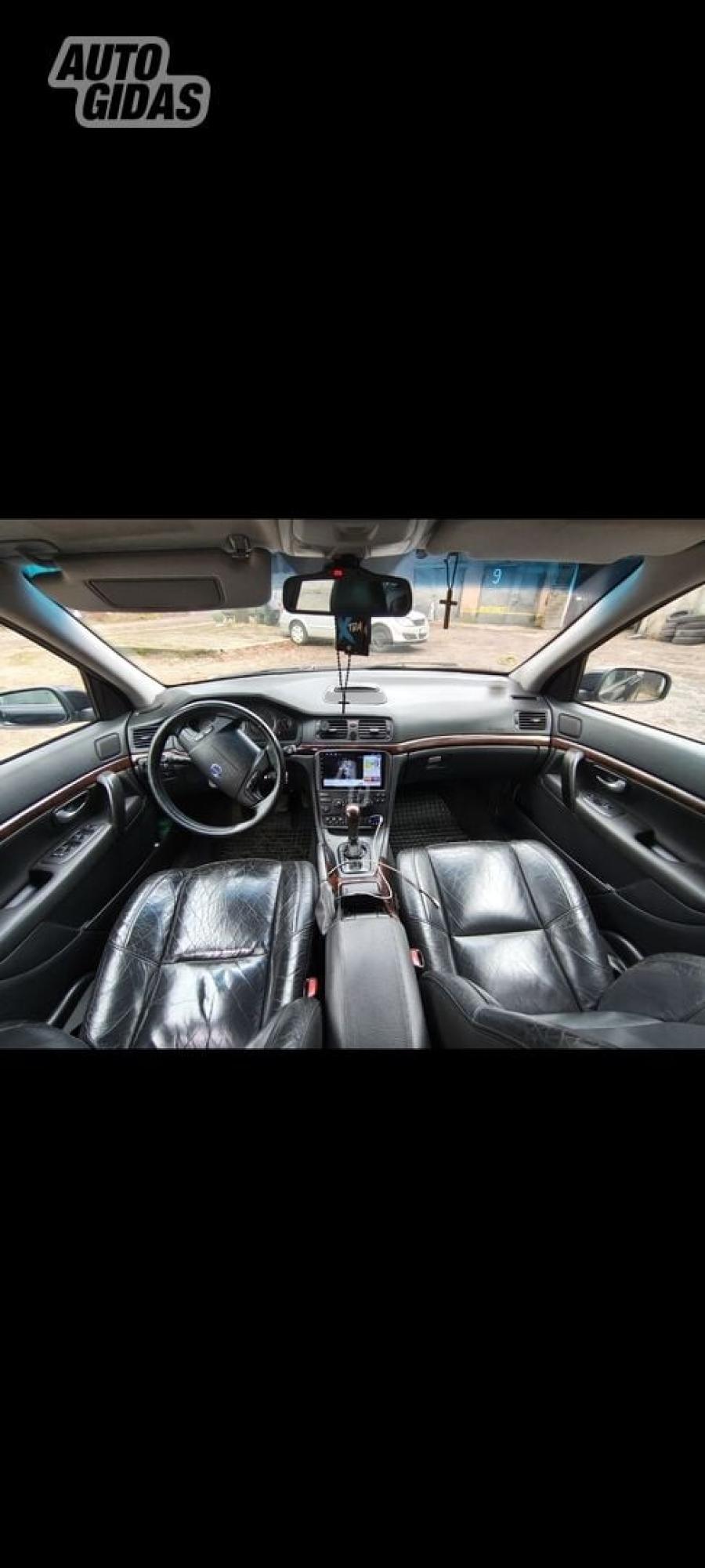 Zils Volvo S80 2004 Viļņa, ar dzinēja tilpumu 2.40 L un nobraukumu 362 tūkst. km par 1300 €, foto 11 vietnē AUTOMOTO.COM.LV