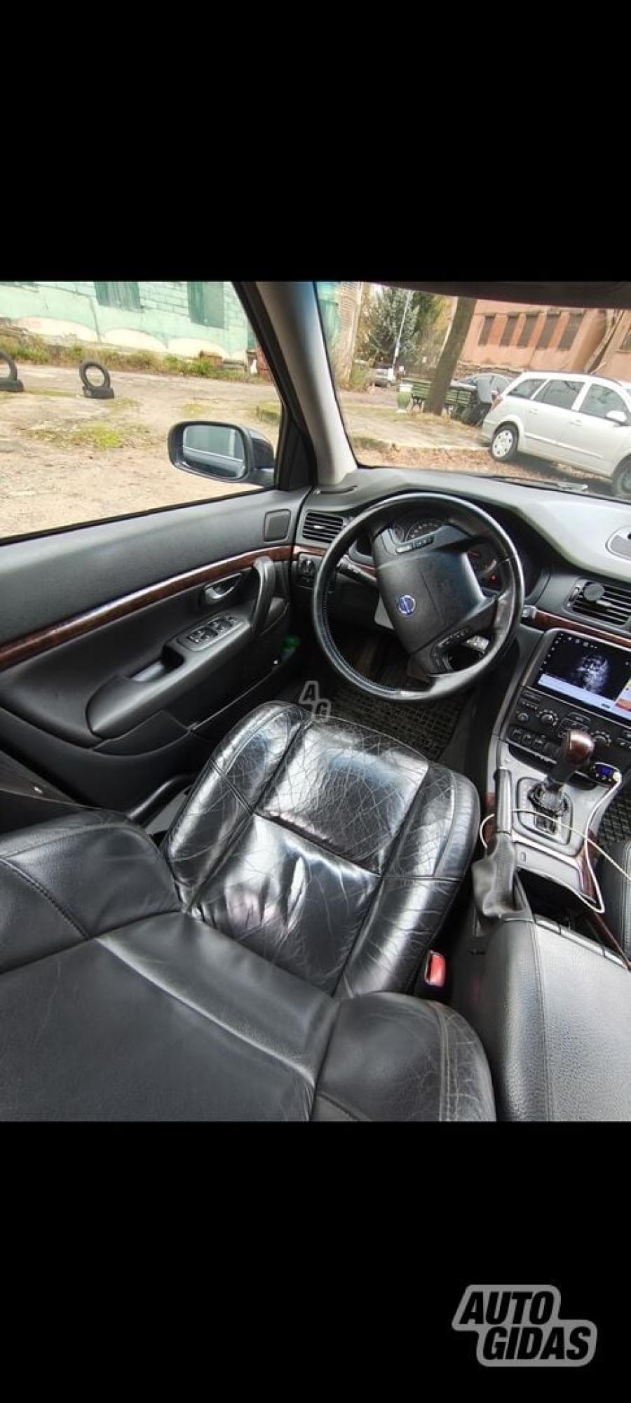 Zils Volvo S80 2004 Viļņa, ar dzinēja tilpumu 2.40 L un nobraukumu 362 tūkst. km par 1300 €, foto 13 vietnē AUTOMOTO.COM.LV