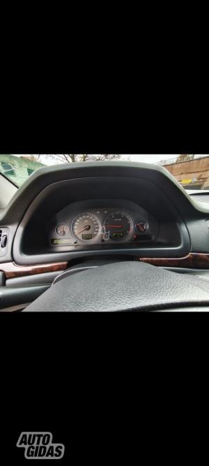 Zils Volvo S80 2004 Viļņa, ar dzinēja tilpumu 2.40 L un nobraukumu 362 tūkst. km par 1300 €, foto 15 vietnē AUTOMOTO.COM.LV
