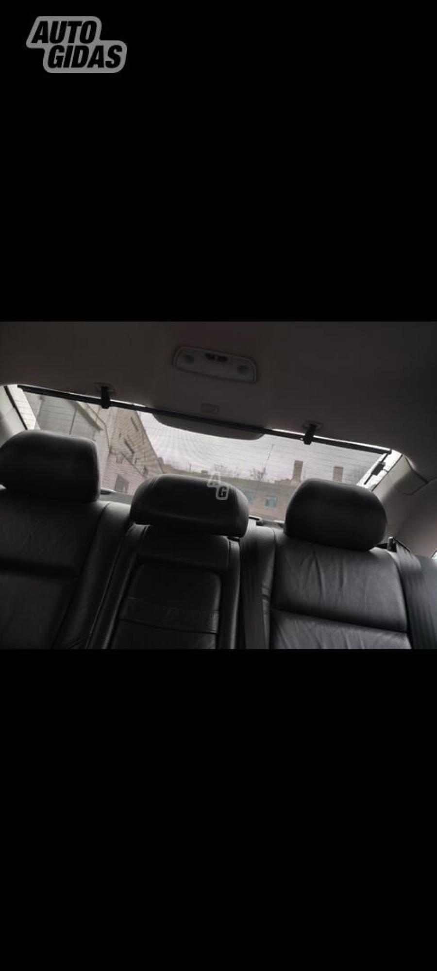 Zils Volvo S80 2004 Viļņa, ar dzinēja tilpumu 2.40 L un nobraukumu 362 tūkst. km par 1300 €, foto 19 vietnē AUTOMOTO.COM.LV