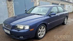 Blue Volvo S80 2004 in Riga, with an engine capacity of 2.40 L and mileage of 276 thousand km for 1770 €, photo 5 on AUTOMOTO.COM.LV