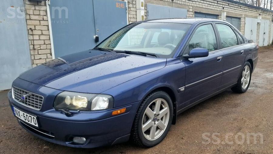 Blue Volvo S80 2004 in Riga, with an engine capacity of 2.40 L and mileage of 276 thousand km for 1770 €, photo 5 on AUTOMOTO.COM.LV