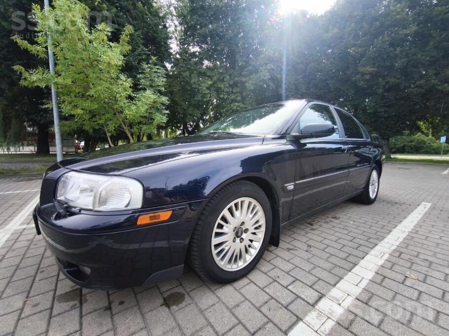 Zils Volvo S80 2004 Rīga, ar dzinēja tilpumu 2.40 L un nobraukumu 301 tūkst. km par 1490 €, foto 1 vietnē AUTOMOTO.COM.LV