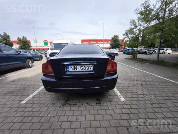 Zils Volvo S80 2004 Rīga, ar dzinēja tilpumu 2.40 L un nobraukumu 301 tūkst. km par 1490 €, foto 3 vietnē AUTOMOTO.COM.LV