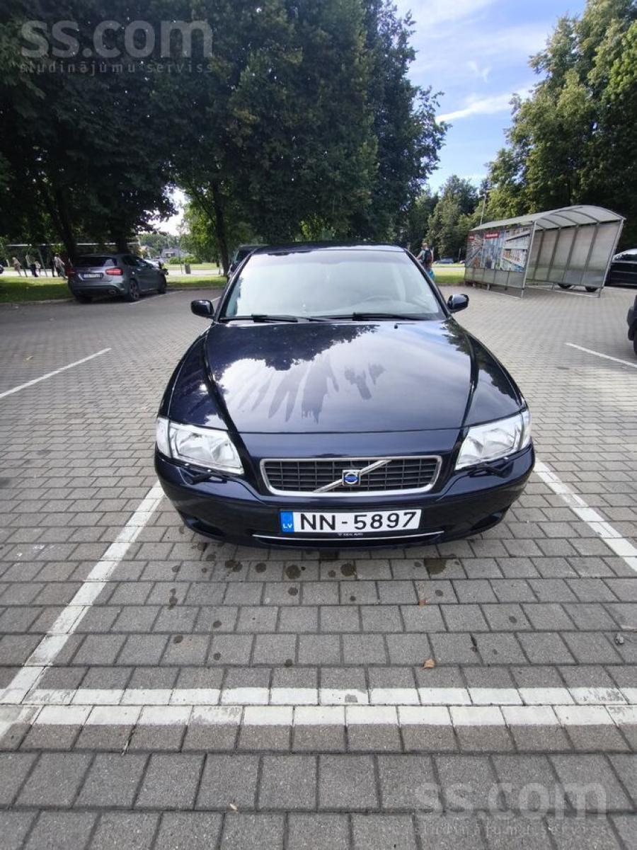 Zils Volvo S80 2004 Rīga, ar dzinēja tilpumu 2.40 L un nobraukumu 301 tūkst. km par 1490 €, foto 6 vietnē AUTOMOTO.COM.LV