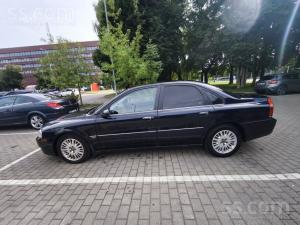 Zils Volvo S80 2004 Rīga, ar dzinēja tilpumu 2.40 L un nobraukumu 301 tūkst. km par 1490 €, foto 9 vietnē AUTOMOTO.COM.LV