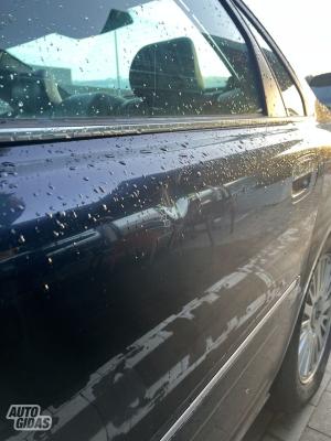 Zils Volvo S80 2004 Viļņa, ar dzinēja tilpumu 2.40 L un nobraukumu 368 tūkst. km par 1400 €, foto 6 vietnē AUTOMOTO.COM.LV