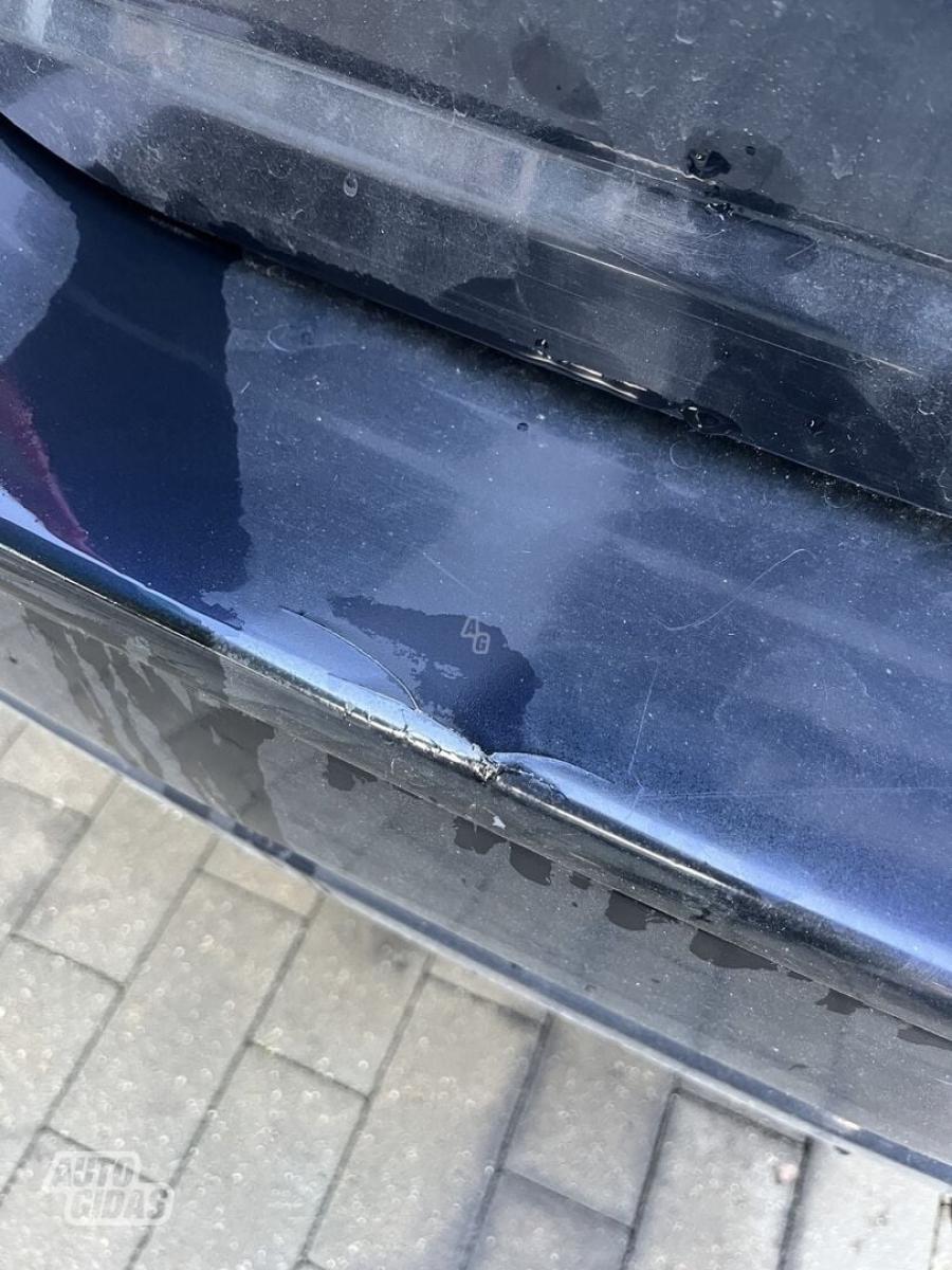 Zils Volvo S80 2004 Viļņa, ar dzinēja tilpumu 2.40 L un nobraukumu 368 tūkst. km par 1400 €, foto 7 vietnē AUTOMOTO.COM.LV