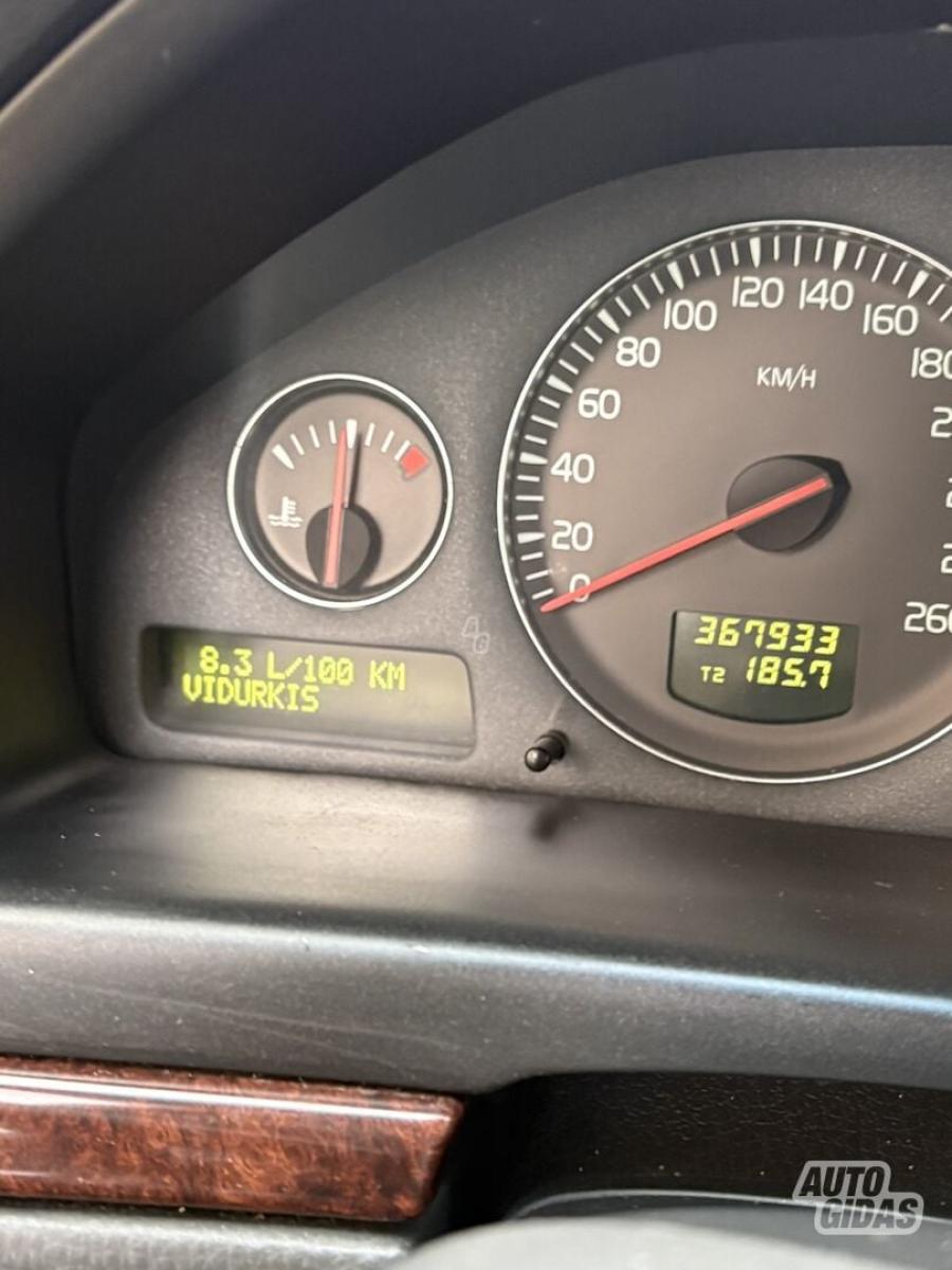 Zils Volvo S80 2004 Viļņa, ar dzinēja tilpumu 2.40 L un nobraukumu 368 tūkst. km par 1400 €, foto 12 vietnē AUTOMOTO.COM.LV