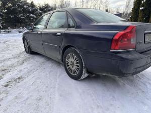 Blue Volvo S80 2005 in Vilnius, with an engine capacity of 2.40 L and mileage of 271 thousand km for 2450 €, photo 2 on AUTOMOTO.COM.LV