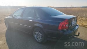 Zils Volvo S80 2005 Rīga, ar dzinēja tilpumu 2.40 L un nobraukumu 356 tūkst. km par 3400 €, foto 4 vietnē AUTOMOTO.COM.LV