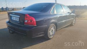 Zils Volvo S80 2005 Rīga, ar dzinēja tilpumu 2.40 L un nobraukumu 356 tūkst. km par 3400 €, foto 5 vietnē AUTOMOTO.COM.LV