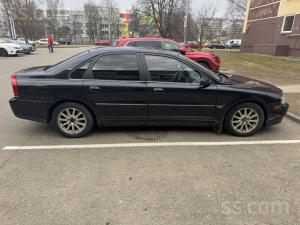 Blue Volvo S80 2005 in Riga, with an engine capacity of 2.40 L and mileage of 357 thousand km for 750 €, photo 5 on AUTOMOTO.COM.LV