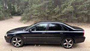 Zils Volvo S80 2005 Viļņa, ar dzinēja tilpumu 2.40 L un nobraukumu 267 tūkst. km par 1300 €, foto 5 vietnē AUTOMOTO.COM.LV