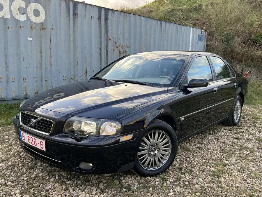 Zils Volvo S80 2005 Rīga, ar dzinēja tilpumu 2.40 L un nobraukumu 345 tūkst. km par 3495 €, foto 4 vietnē AUTOMOTO.COM.LV