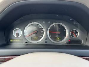 Zils Volvo S80 2005 Rīga, ar dzinēja tilpumu 2.40 L un nobraukumu 345 tūkst. km par 3495 €, foto 17 vietnē AUTOMOTO.COM.LV