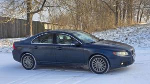 Blue Volvo S80 2006 in Siauliai, with an engine capacity of 2.40 L and mileage of 420 thousand km for 2700 €, photo 12 on AUTOMOTO.COM.LV