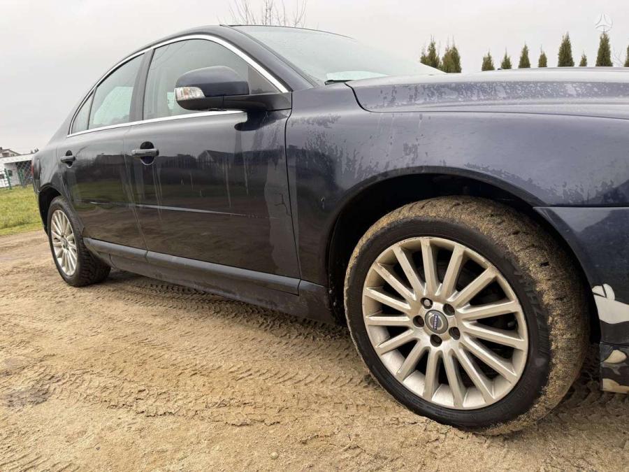 Blue Volvo S80 2006 in Vilnius, with an engine capacity of 2.40 L and mileage of 500 thousand km for 2000 €, photo 7 on AUTOMOTO.COM.LV