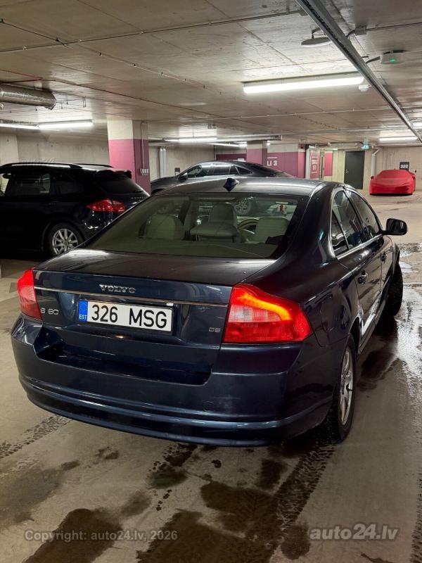 Zils Volvo S80 2006 Tallina, ar dzinēja tilpumu 2.40 L un nobraukumu 316 tūkst. km par 4420 €, foto 4 vietnē AUTOMOTO.COM.LV