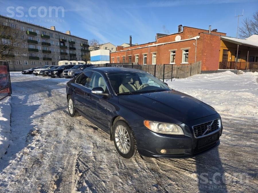 Blue Volvo S80 2006 in Ventspils, with an engine capacity of 2.40 L and mileage of 404 thousand km for 2850 €, photo 2 on AUTOMOTO.COM.LV