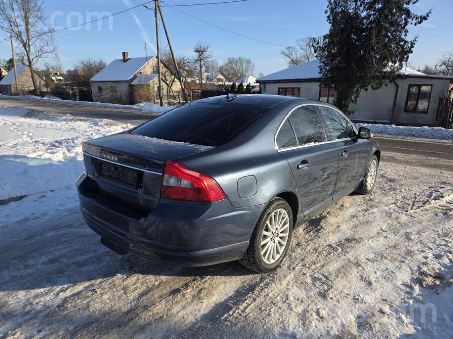 Blue Volvo S80 2006 in Ventspils, with an engine capacity of 2.40 L and mileage of 404 thousand km for 2850 €, photo 7 on AUTOMOTO.COM.LV