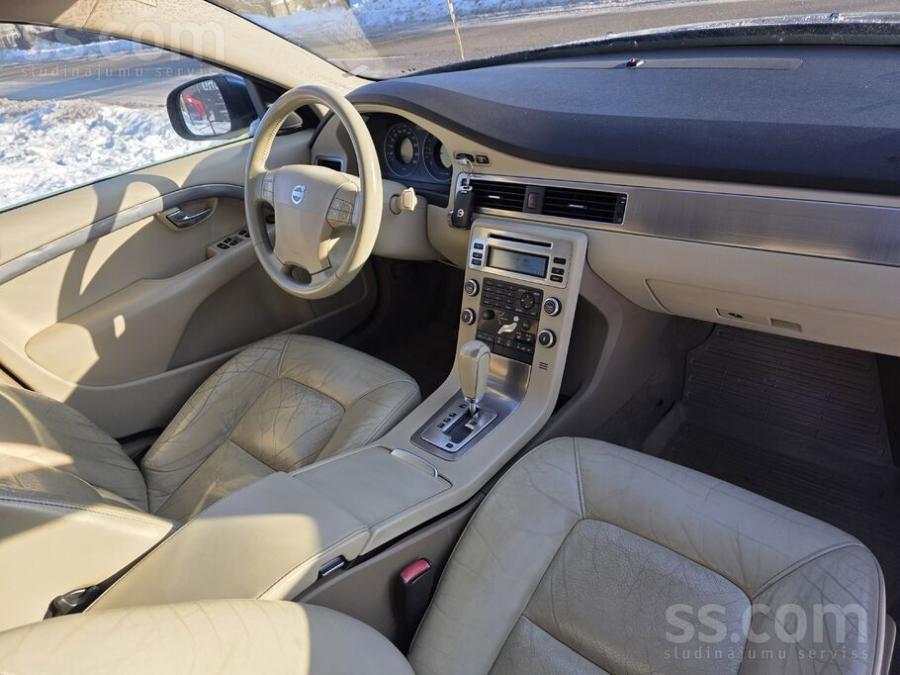 Blue Volvo S80 2006 in Ventspils, with an engine capacity of 2.40 L and mileage of 404 thousand km for 2850 €, photo 16 on AUTOMOTO.COM.LV