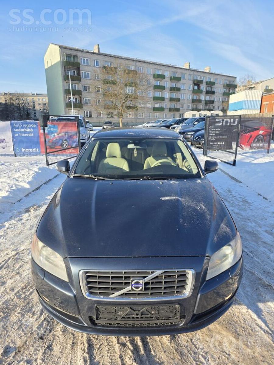 Blue Volvo S80 2006 in Ventspils, with an engine capacity of 2.40 L and mileage of 404 thousand km for 2850 €, photo 21 on AUTOMOTO.COM.LV
