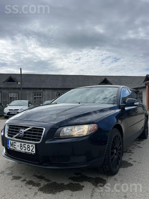 Zils Volvo S80 2006 Preiļi, ar dzinēja tilpumu 2.40 L un nobraukumu 318 tūkst. km par 2500 €, foto 3 vietnē AUTOMOTO.COM.LV