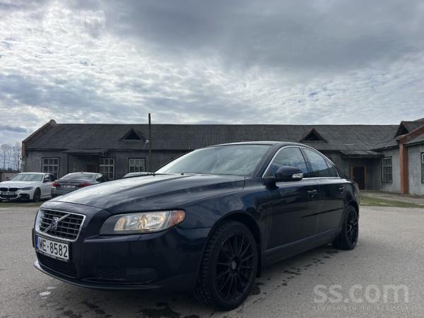 Zils Volvo S80 2006 Preiļi, ar dzinēja tilpumu 2.40 L un nobraukumu 318 tūkst. km par 2500 €, foto 5 vietnē AUTOMOTO.COM.LV