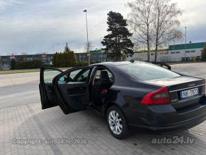Zils Volvo S80 2006 Rīga, ar dzinēja tilpumu 2.40 L un nobraukumu 263 tūkst. km par 6000 €, foto 7 vietnē AUTOMOTO.COM.LV