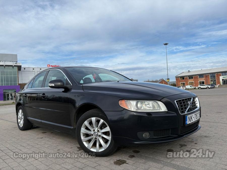 Zils Volvo S80 2006 Rīga, ar dzinēja tilpumu 2.40 L un nobraukumu 263 tūkst. km par 6000 €, foto 14 vietnē AUTOMOTO.COM.LV