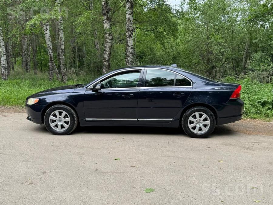 Blue Volvo S80 2006 in Riga, with an engine capacity of 2.40 L and mileage of 0 thousand km for 2599 €, photo 3 on AUTOMOTO.COM.LV