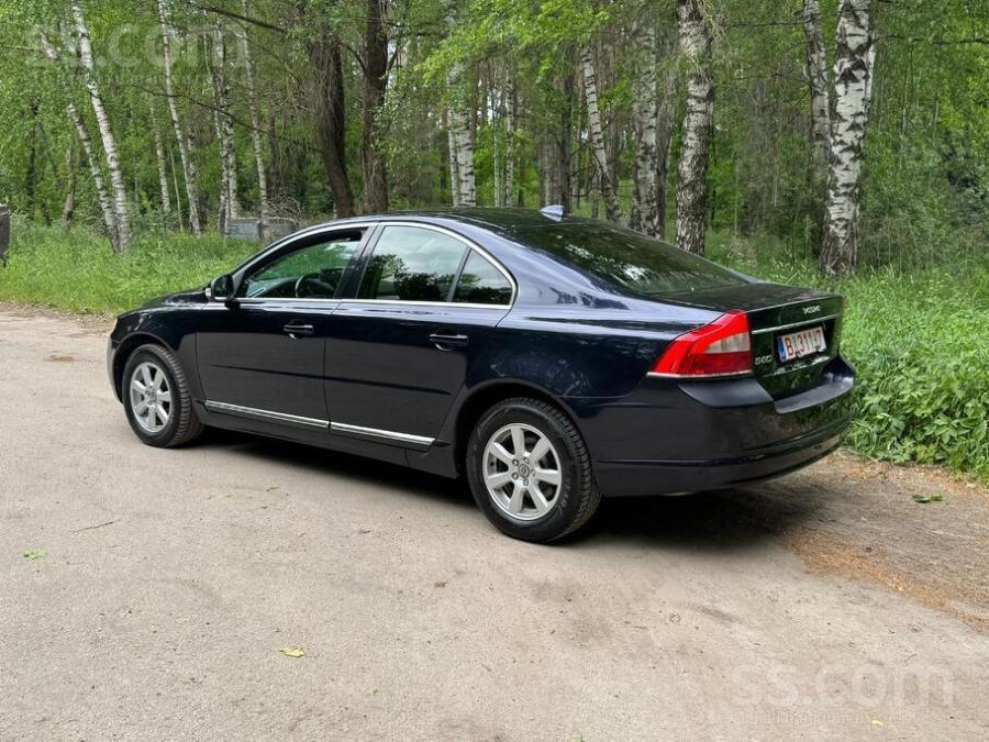 Blue Volvo S80 2006 in Riga, with an engine capacity of 2.40 L and mileage of 0 thousand km for 2599 €, photo 4 on AUTOMOTO.COM.LV