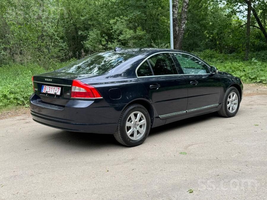 Blue Volvo S80 2006 in Riga, with an engine capacity of 2.40 L and mileage of 0 thousand km for 2599 €, photo 6 on AUTOMOTO.COM.LV
