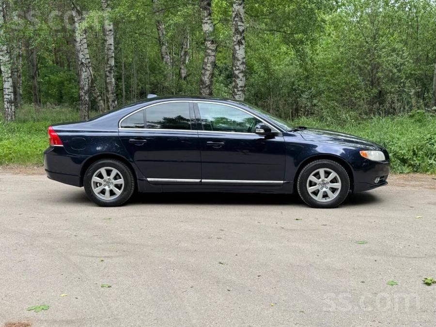 Blue Volvo S80 2006 in Riga, with an engine capacity of 2.40 L and mileage of 0 thousand km for 2599 €, photo 7 on AUTOMOTO.COM.LV