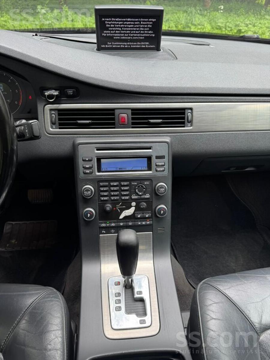 Blue Volvo S80 2006 in Riga, with an engine capacity of 2.40 L and mileage of 0 thousand km for 2599 €, photo 18 on AUTOMOTO.COM.LV