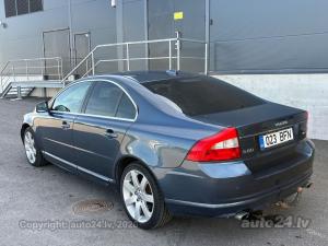 Zils Volvo S80 2006 Rapla, ar dzinēja tilpumu 2.40 L un nobraukumu 389 tūkst. km par 4000 €, foto 4 vietnē AUTOMOTO.COM.LV