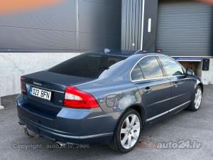 Zils Volvo S80 2006 Rapla, ar dzinēja tilpumu 2.40 L un nobraukumu 389 tūkst. km par 4000 €, foto 7 vietnē AUTOMOTO.COM.LV
