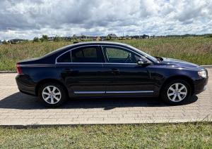 Zils Volvo S80 2006 Rīga, ar dzinēja tilpumu 2.40 L un nobraukumu 293 tūkst. km par 3650 €, foto 14 vietnē AUTOMOTO.COM.LV