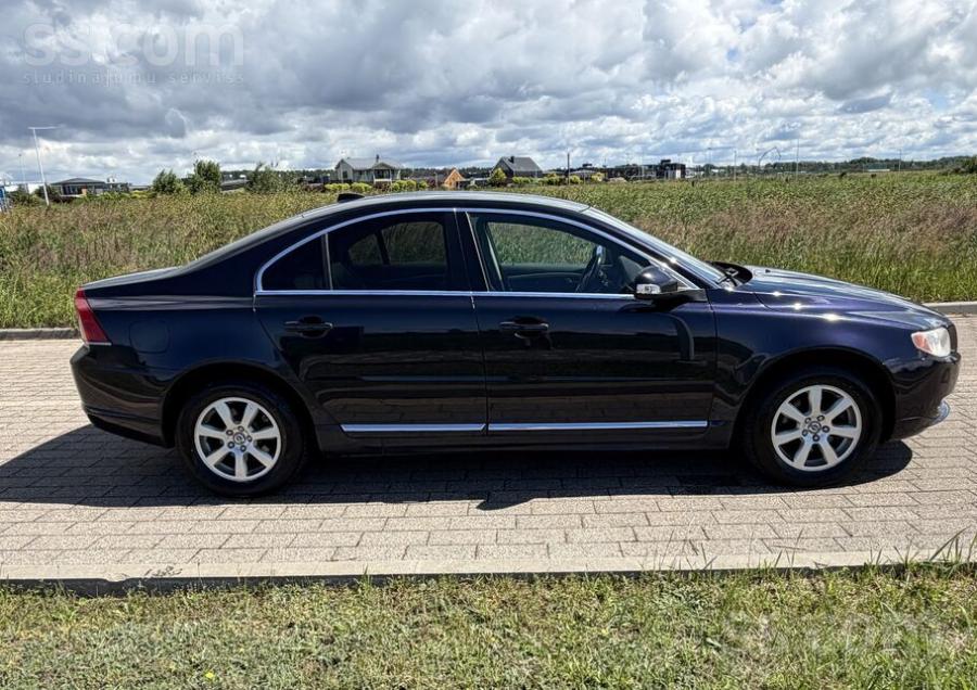 Zils Volvo S80 2006 Rīga, ar dzinēja tilpumu 2.40 L un nobraukumu 293 tūkst. km par 3650 €, foto 14 vietnē AUTOMOTO.COM.LV